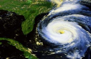 10 Facts about Hurricanes! - National Geographic Kids
