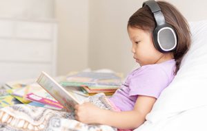 Too much screen time? Here's how to boost reading | Nat Geo Kids