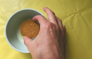 Planet cookies recipe - National Geographic Kids