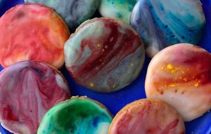 Planet cookies recipe - National Geographic Kids